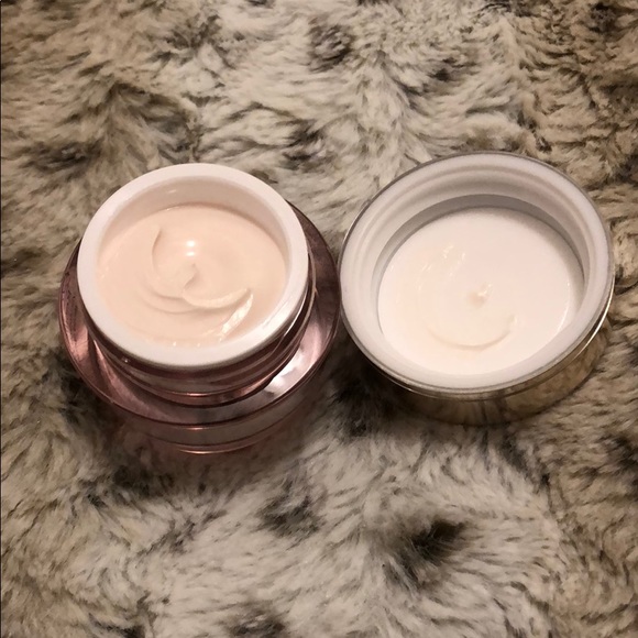 Estee Lauder | Makeup | Este Lauder Resilience Lift Creme Brand New ...